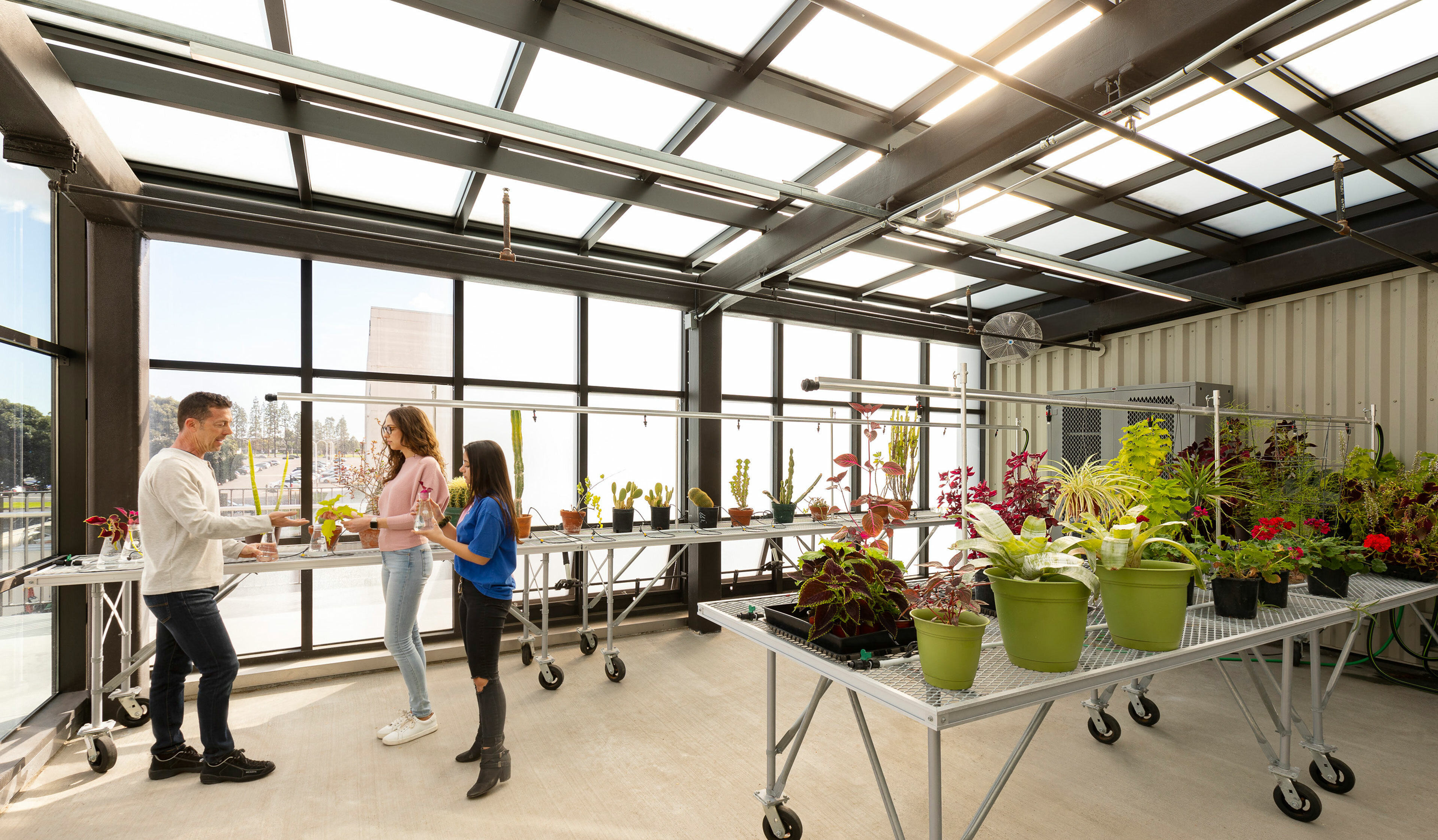 Cypress College Science, Engineering and Math Building - LPA