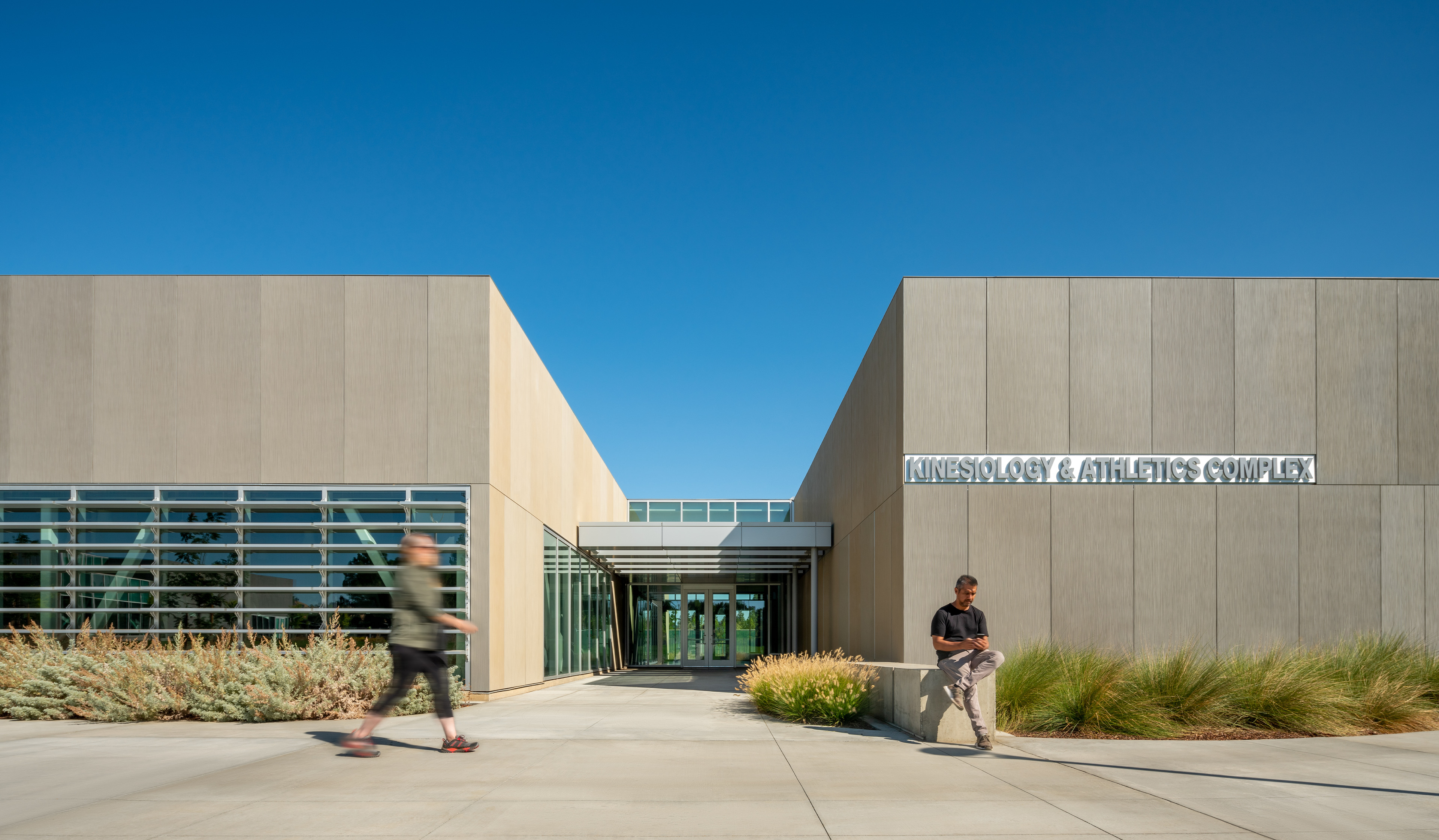Los Medanos College Physical Education Complex and Student Union - LPA