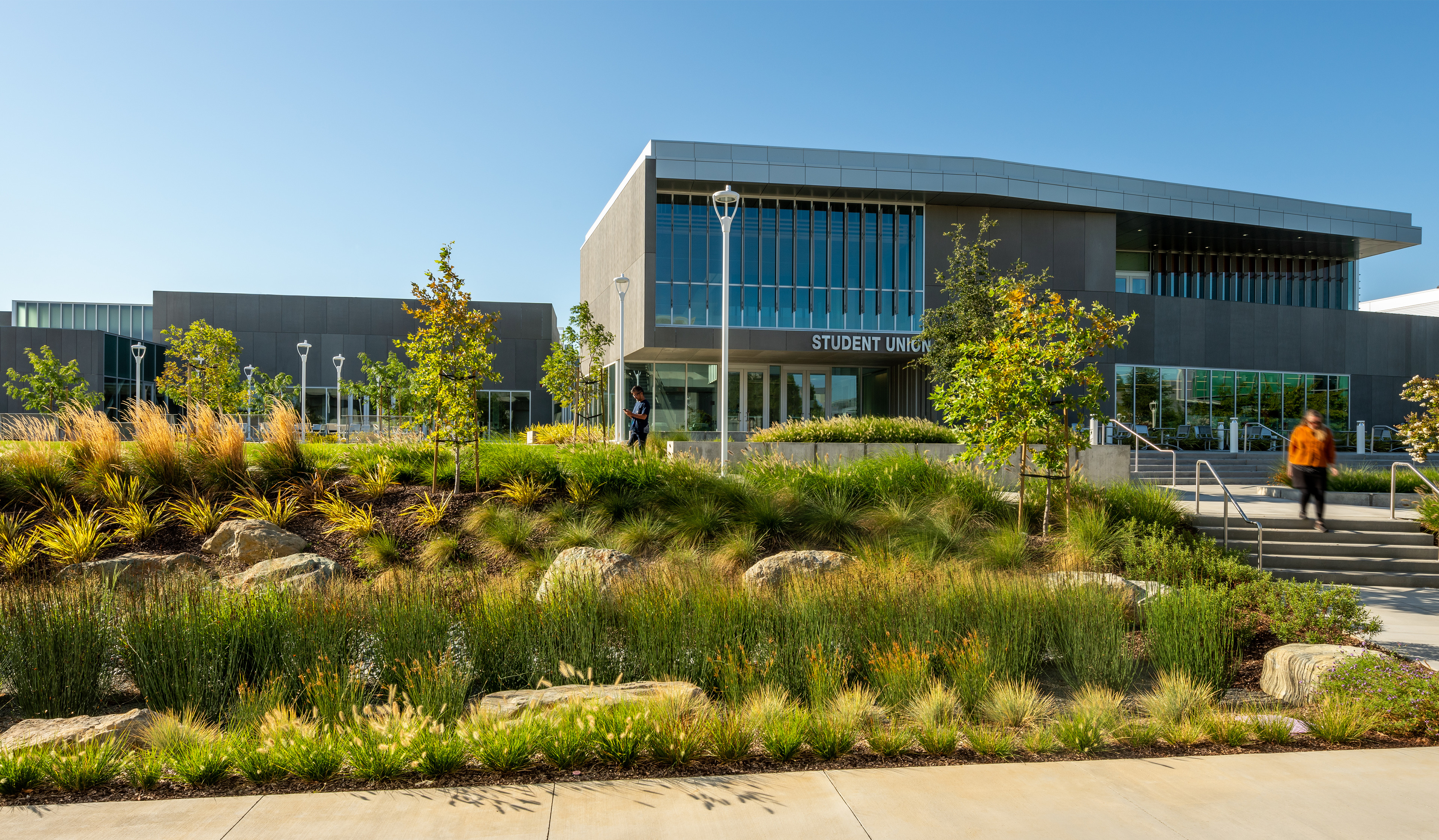 Los Medanos College Physical Education Complex and Student Union - LPA