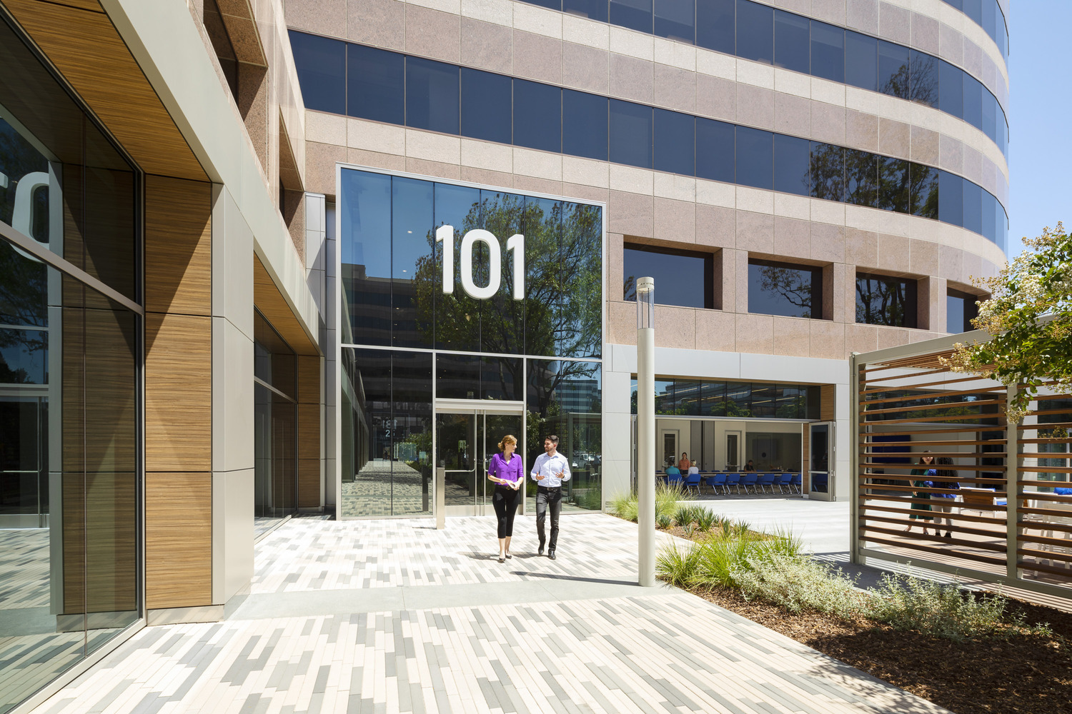 Edwards Lifesciences Starr Atrium - LPA