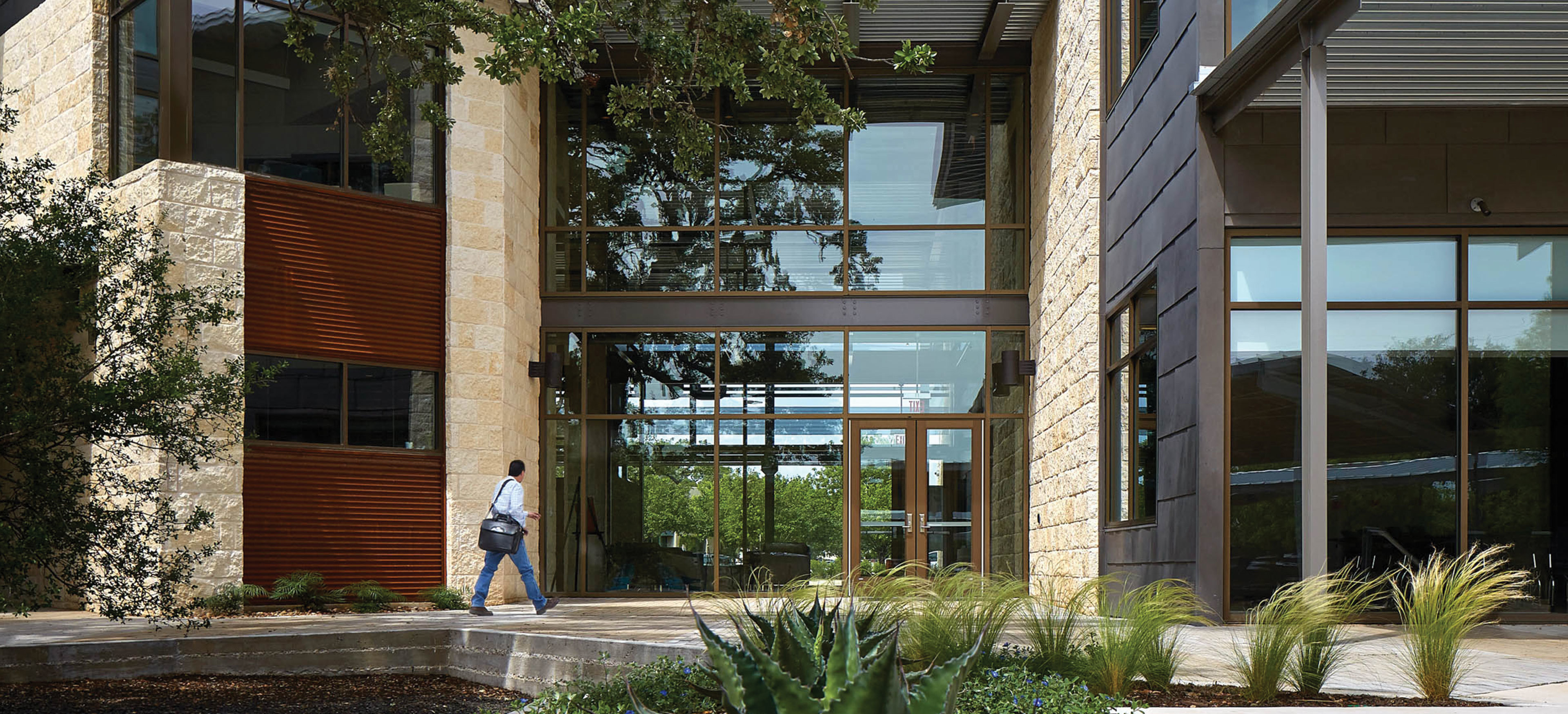 Chris Tindall Managing Director, MEP Engineering - LPA